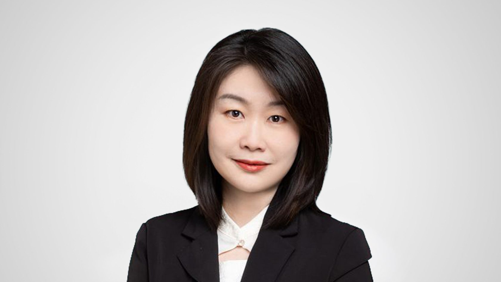 Louise Zhang | Standard Chartered